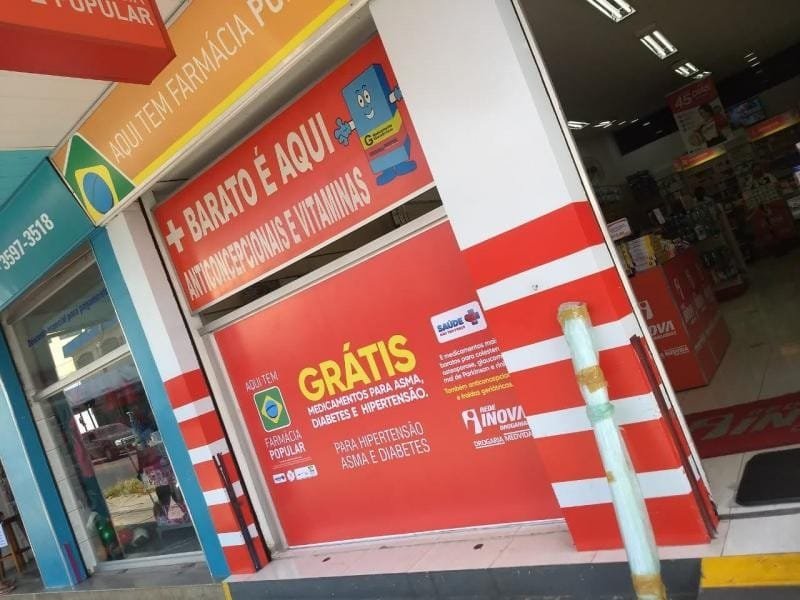 Placa de lona iluminada - Evolui